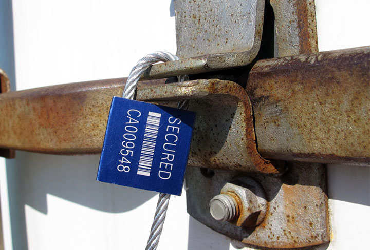 plastic seal, bolt seal, cable seal, meter seal, security seal ...